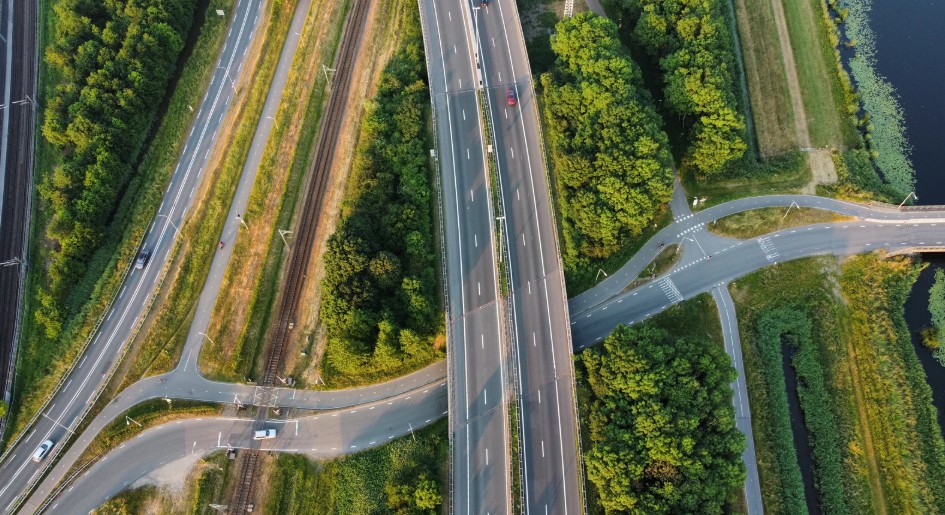 Why is It Important to Make Full Use of the Slip Road as You Join a ...